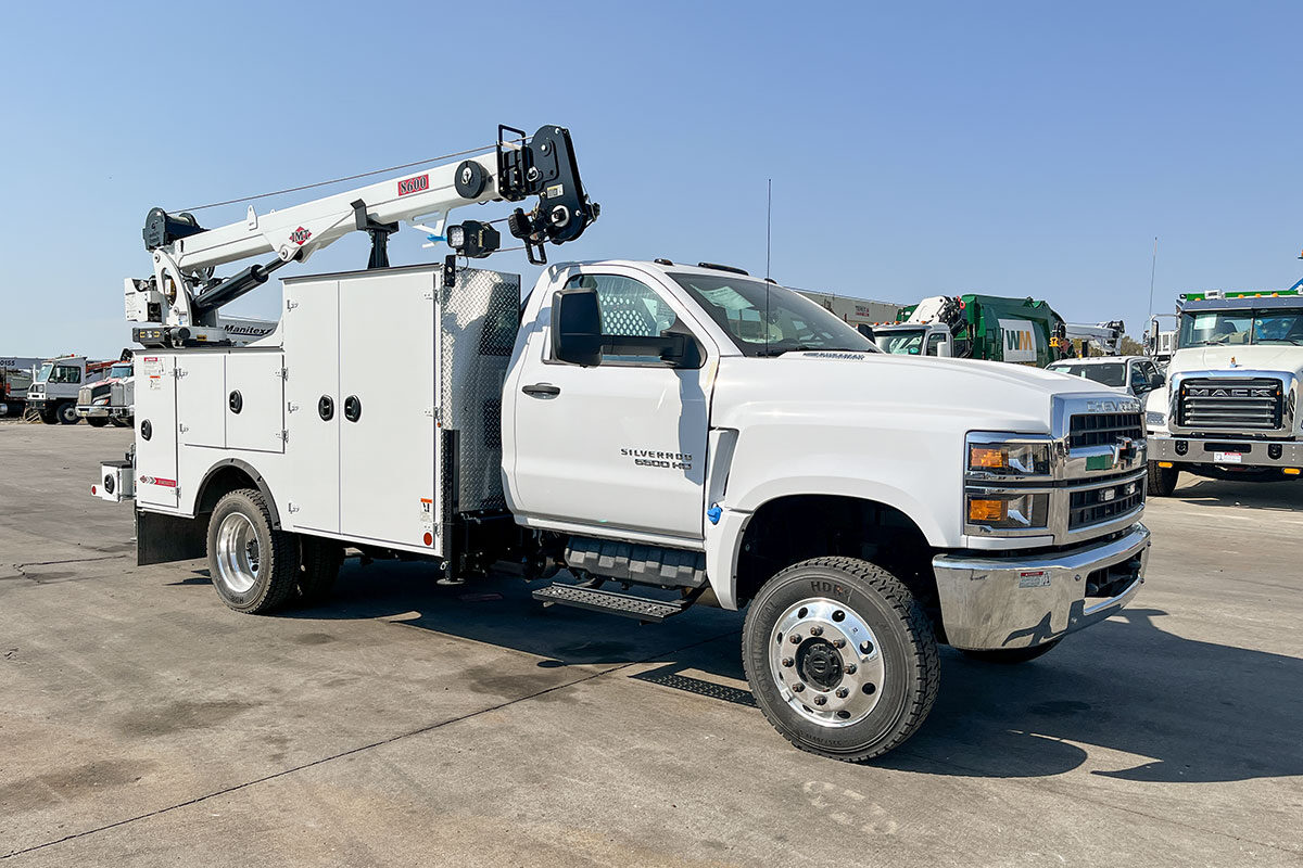 Service cranes and mechanics trucks for sale and rent | CraneWorks